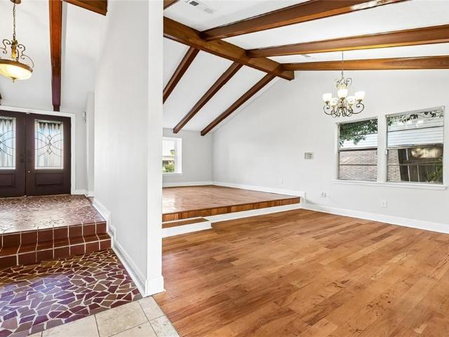 2552 Valentine Court