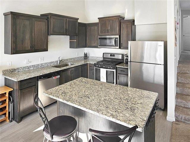 25530 5th St W, Zimmerman, MN 55398