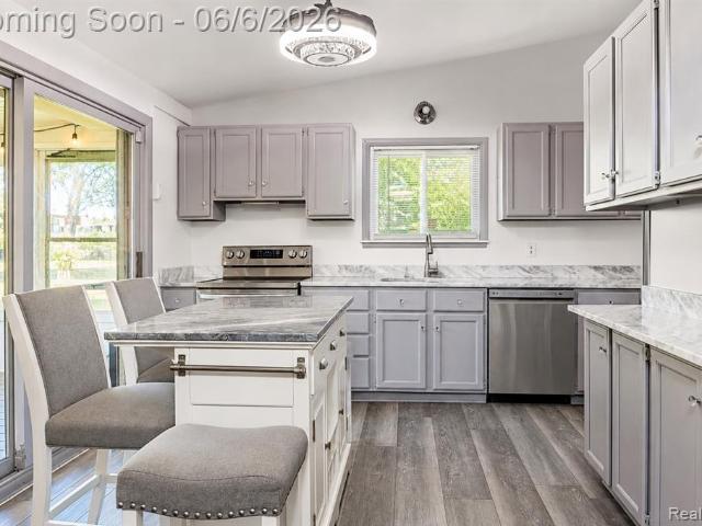25538 Schoolcraft