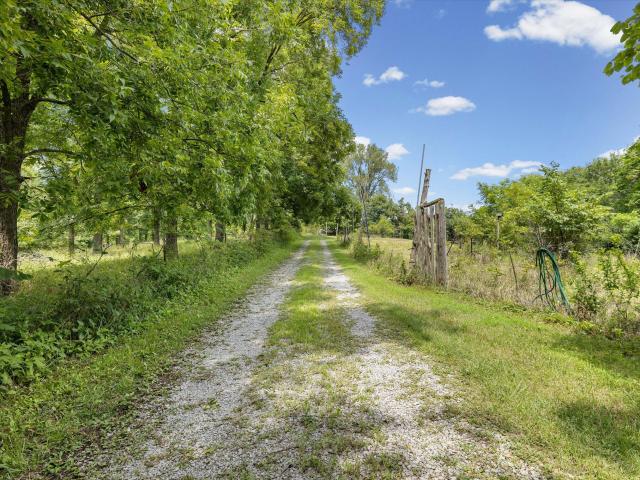 2553 s roby farm rd
