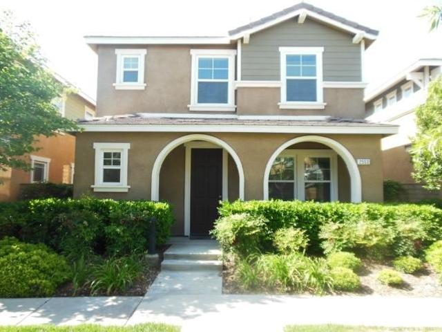 2553 Sparkling Water Ct, Palmdale, CA 93550