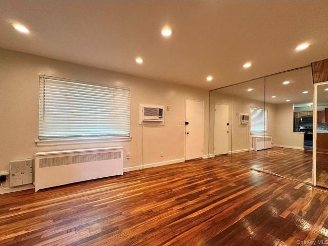 255 0 rd Avenue 1G