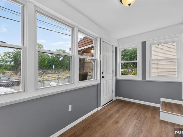 255 25 th Street