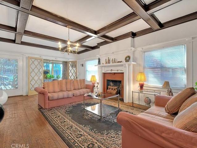 255 Coronado St, Los Angeles, CA 90057