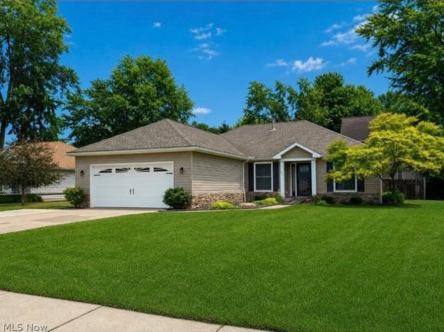 255 Abbotsford Dr, Sheffield Lake, OH 44054