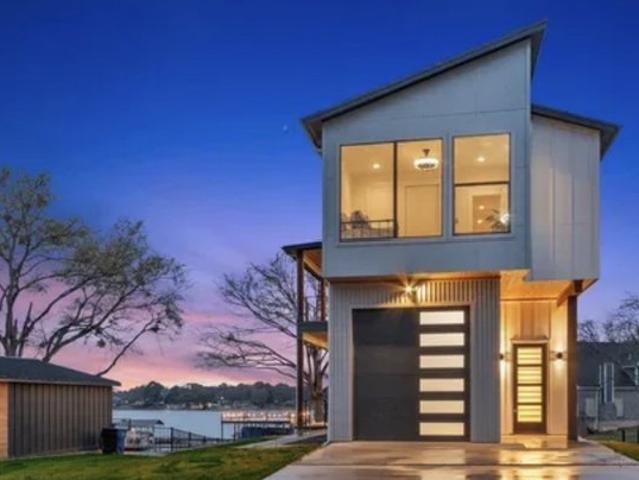 255 Autumn Wood Trl, Gun Barrel City, TX 75156