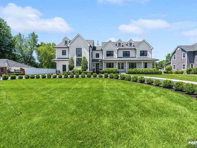 255 Boulevard, Pequannock Township, NJ 07444