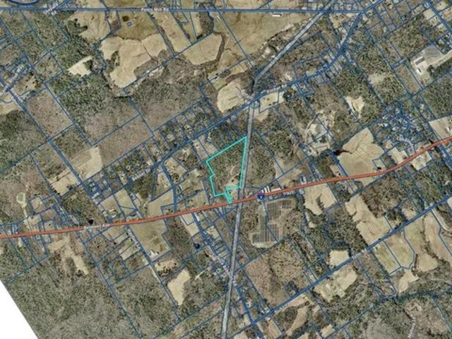 255 Belmont Ave, Belfast, ME 04915