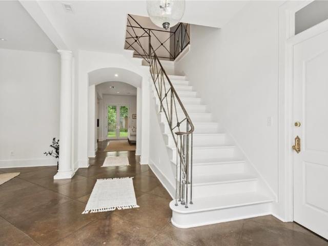 255 Brockenbraugh Court