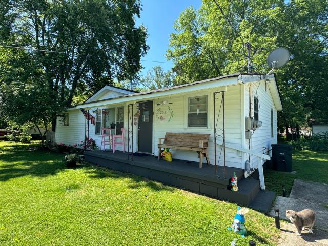 255 Burnett St, Graysville, TN 37338 | MLS #1392 | Compass