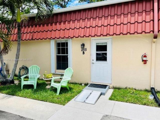 255 Down East Ln B, Lake Worth, FL