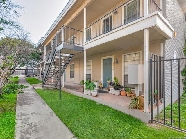 255 E Rampart Dr Unit 401, San Antonio, TX 78216