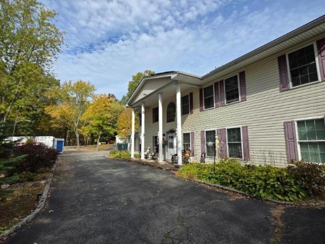 255 Knoll Rd