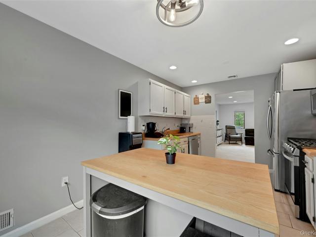 255 Heritage Lane