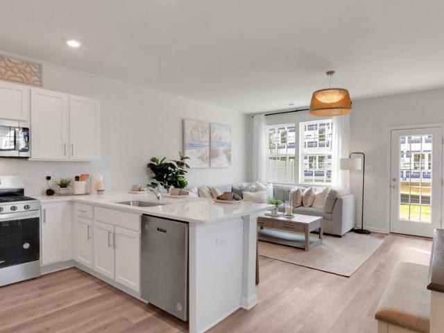 255 Hermosa Drive