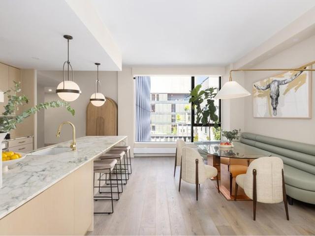 255 Hudson St Apt 10E, New York, NY 10013