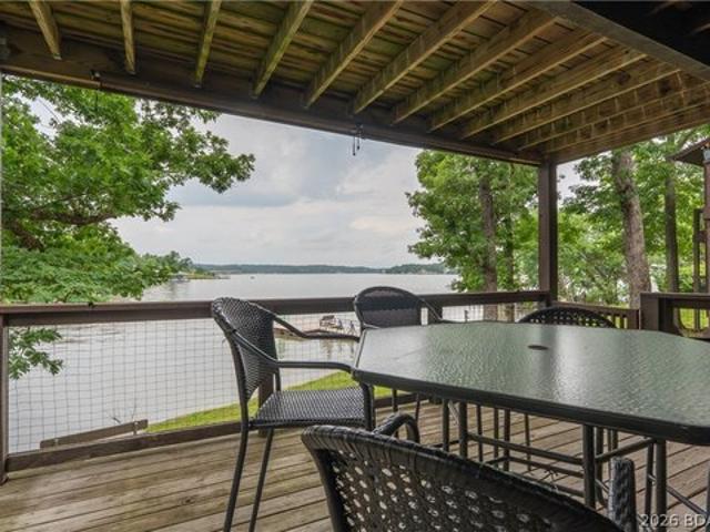 255 Lone Oak Pt Unit 26, Sunrise Beach, MO 65079