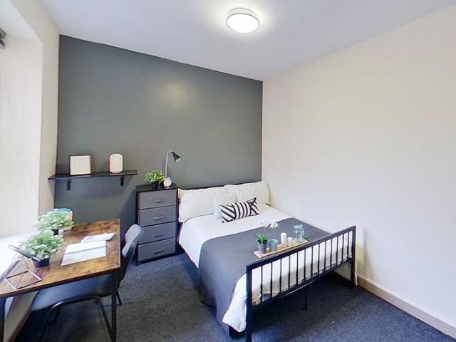 255 Mansfield Road, Nottingham, NG1 3FT 5 bed townhouse to rent £3,207 pcm £740 pw