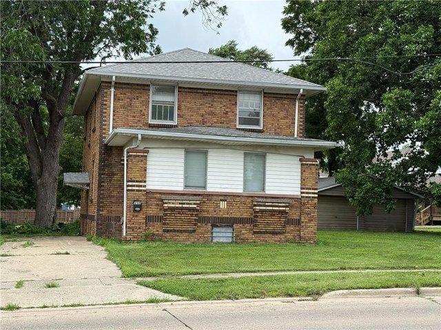 255 N 27th St, Decatur, IL 62521