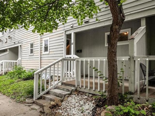 255 N Michigan St Apt 92, Lawrence, KS 66044