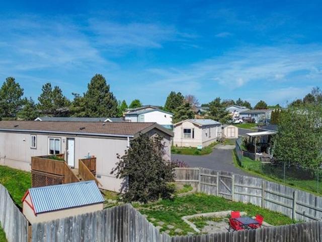 255 NW Golden Hills Dr Spc 46, Pullman, WA 99163