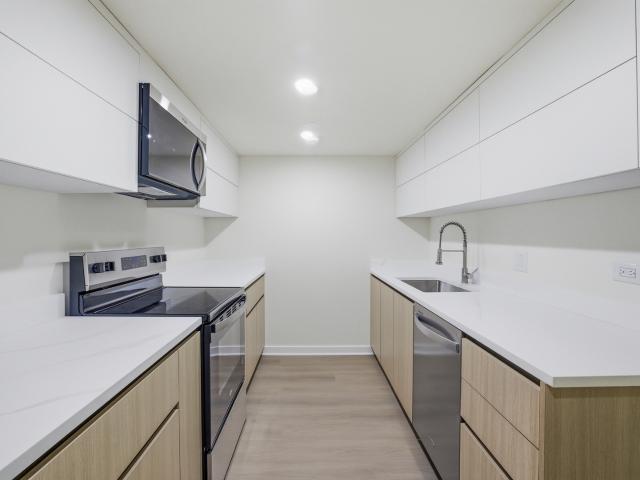 255 S West Avenue # 310