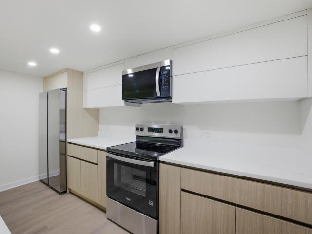 255 S West Avenue # 310