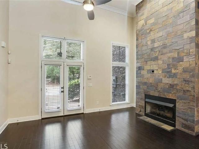 255 Southerland Terrace NE 104