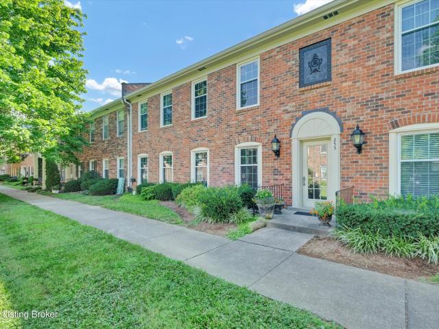255 Salisbury Square APT 101