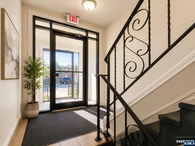255 Schuyler Avenue # 4