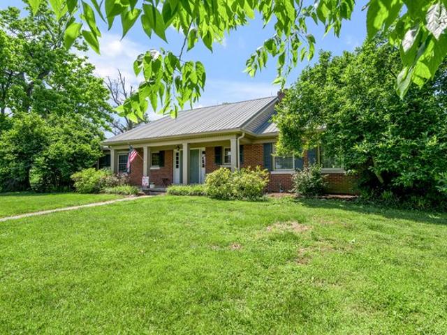 255 Shryocks Ferry Rd, Versailles, KY 40383