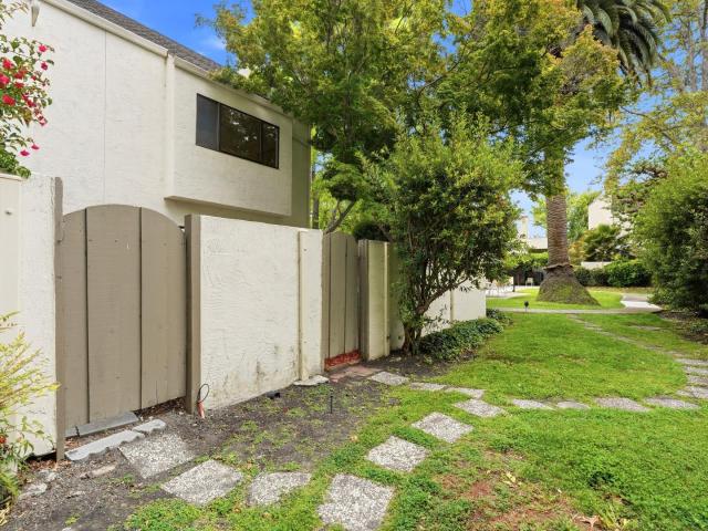 255 Sierra Vista Avenue