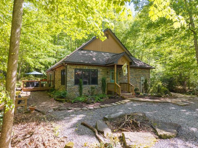 255 Stoney Brook Trail