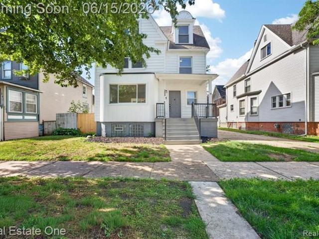 255 Poplar St, Wyandotte, MI 48192