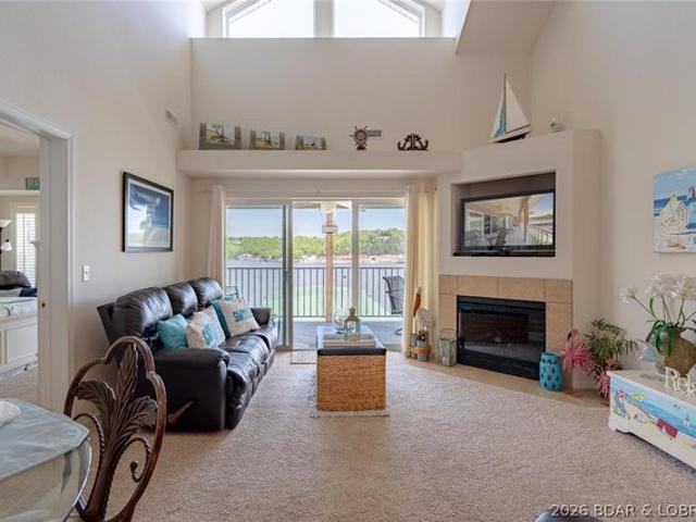255 Plaza Beach Dr Unit 4E, Camdenton, MO 65020