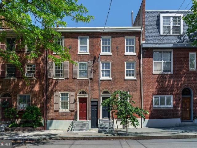 255 Queen Street