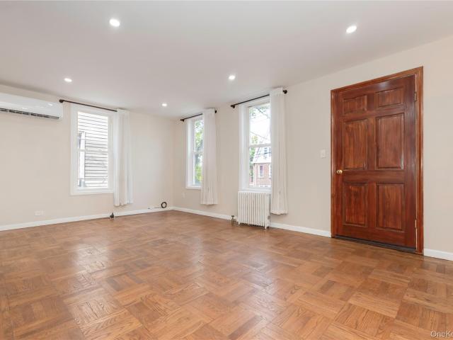 255 Quincy Avenue