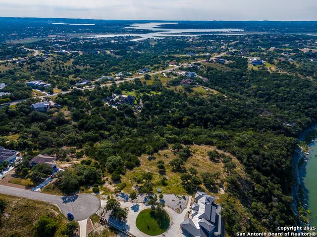 255 River Bend Pl