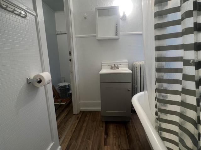 255 W 5th Street # 4