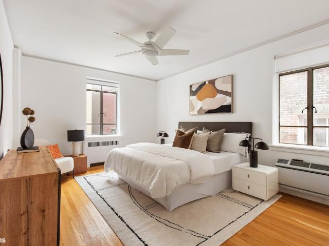 255 W 23RD Street 5EB
