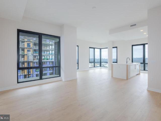 255 W Falls Station Boulevard # 1001