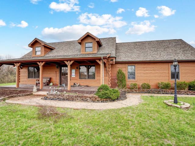 255 W Pekin Road
