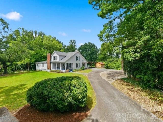 255 Wildwood Rd, Lenoir, NC 28645