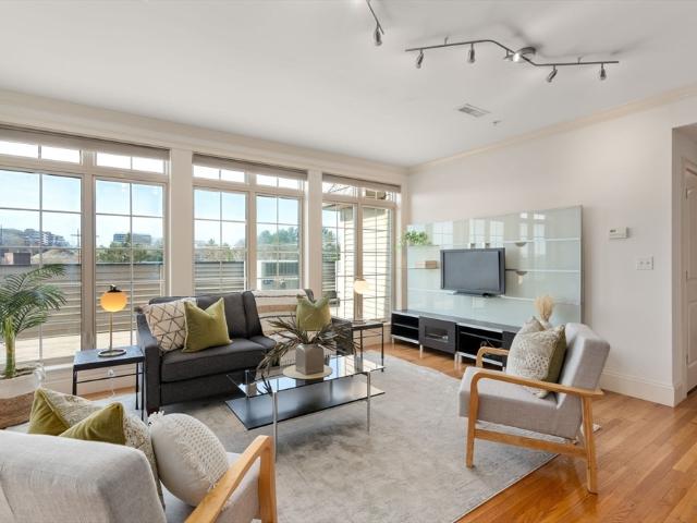 255 Winter St, Unit 403, Waltham, MA 02451 | MLS #73502 | Compass