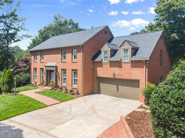 255 Tenth Fairway, Roswell, GA 30076