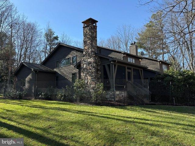 255 Thornberry Rd, Oakland, MD 21550