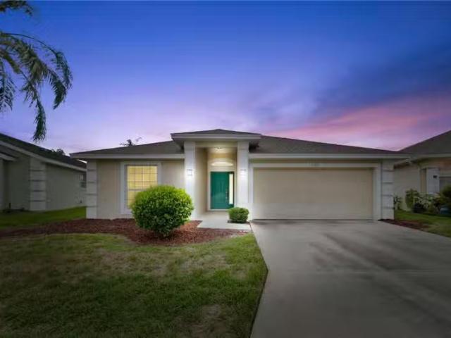 255 VISTA OAKS WAY, DAVENPORT, FL 33837 Single Family Residenc.