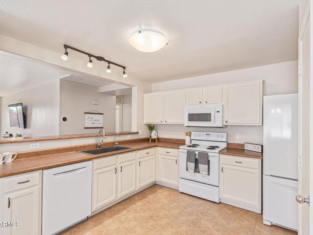 25643 W Satellite Ln, Buckeye, AZ 85326 | Compass