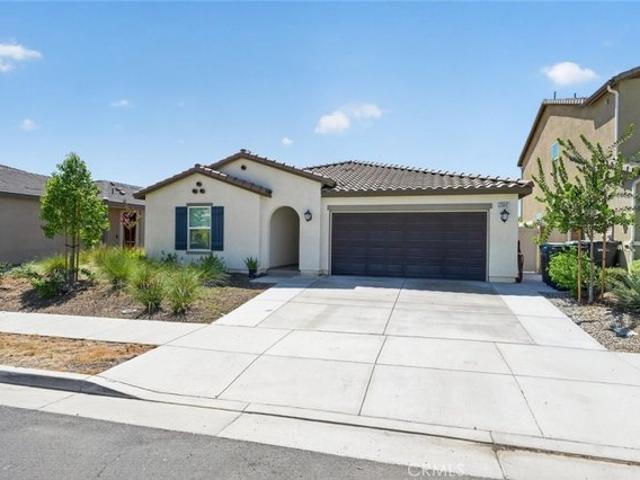 25647 Sedona Ln, Homeland, CA 92548
