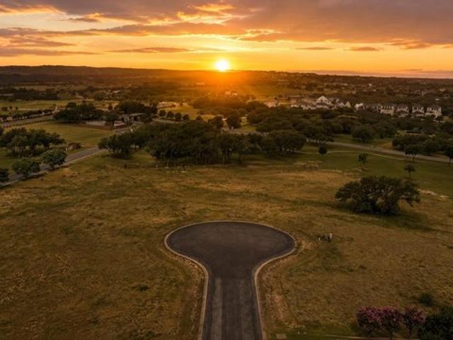 25644 Kahala Sunset Ct, Spicewood, TX 78669